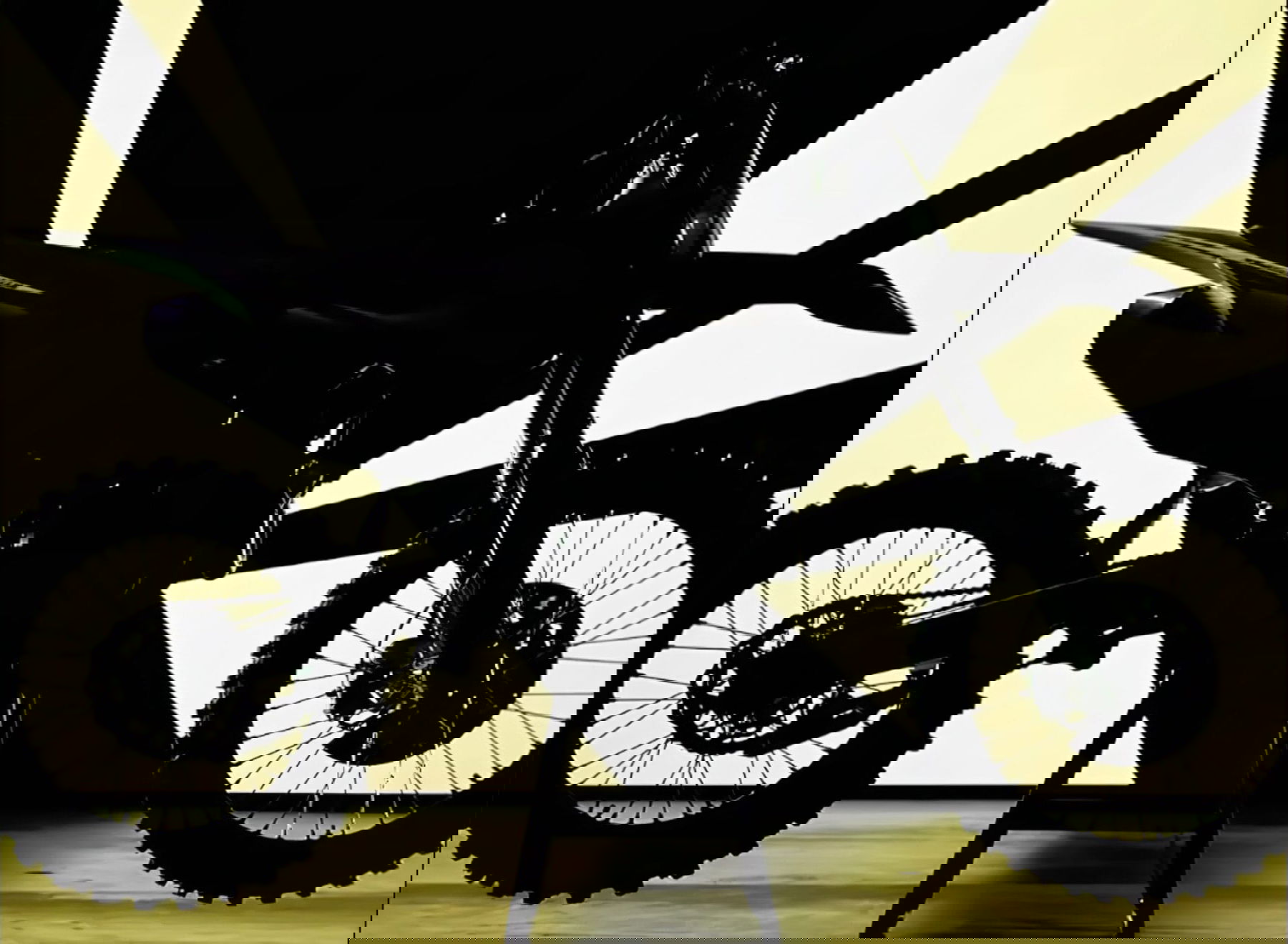 Triumph announces new TF450-RC motocross bike: Entry into the 450cc ...